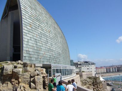 Disfrutar en familia en La Domus en A Coruña (Galicia). - Agendainfantil.es